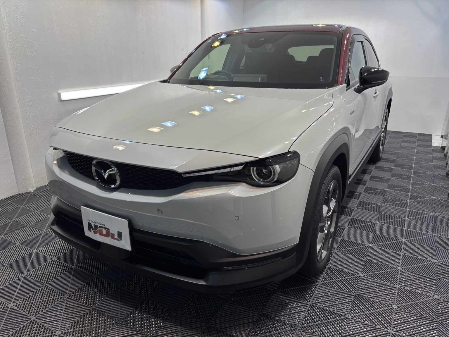 マツダ・MX-30にNOJセラミックコーティング施工！独創的なデザインをさらに引き立てる艶仕上げ – ガラスコーティング専門店NOJ東淀川店のブログ